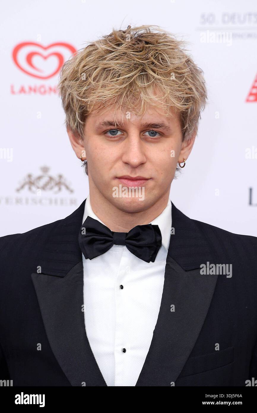 Theo Carow - Portraits beim 50. DEUTSCHEN FILMBALL im Hotel Bayerischer ...