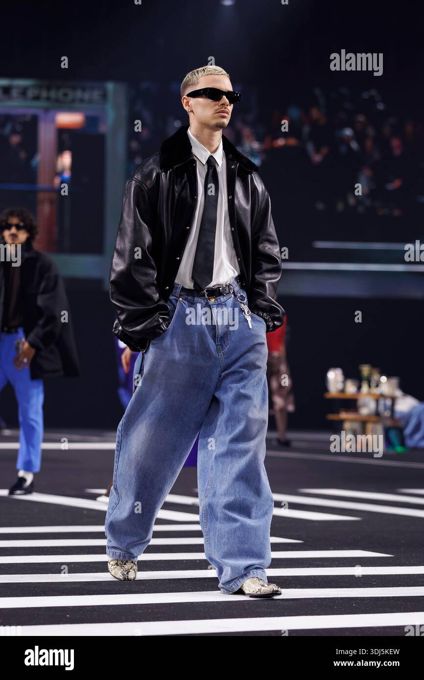 Paris, Frankreich. 23rd Jan, 2026. Romeo Beckham at WILLY CHAVARRIA ...