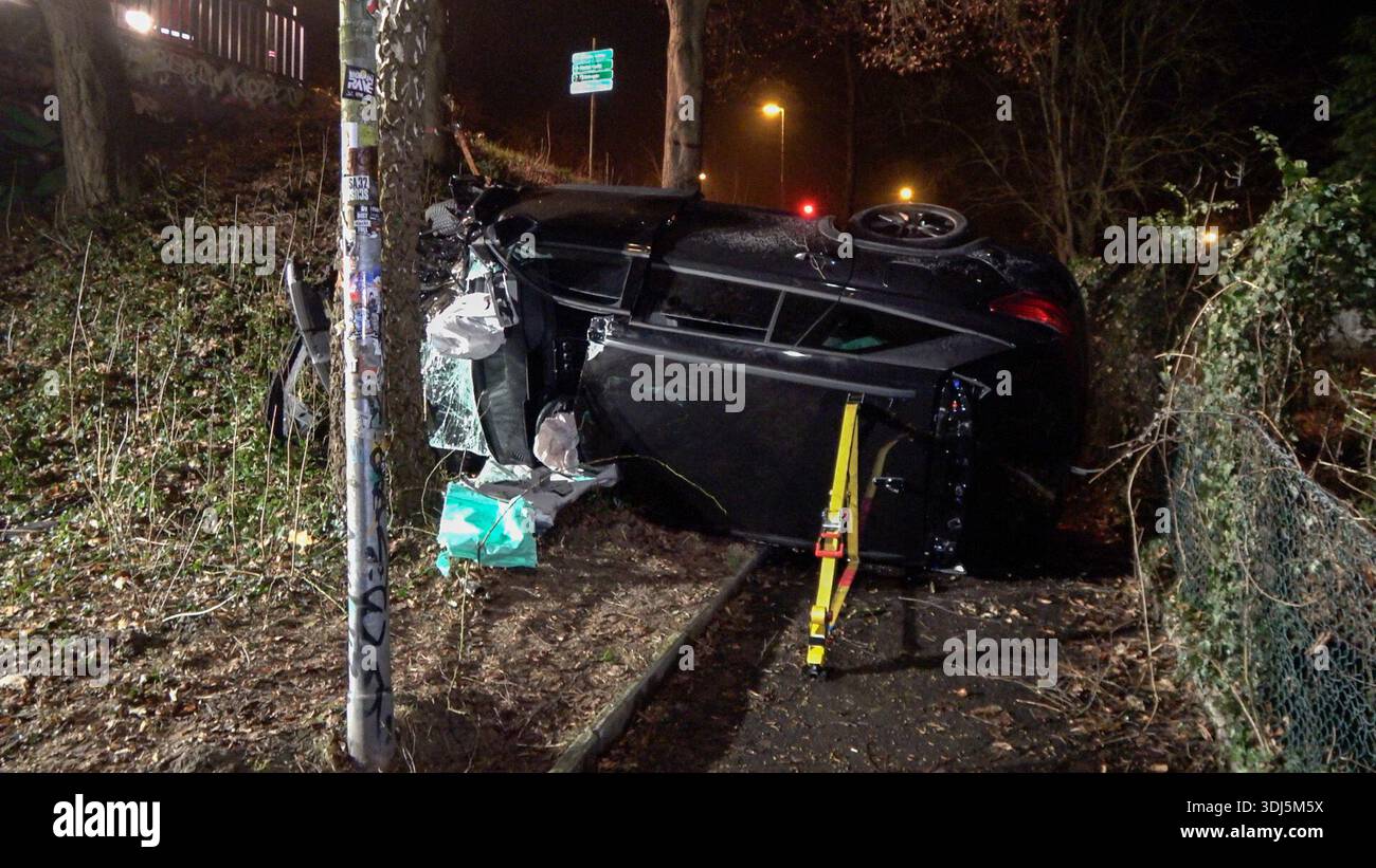 25 January 2026, North Rhine-Westphalia, Rheine: A vehicle involved in ...