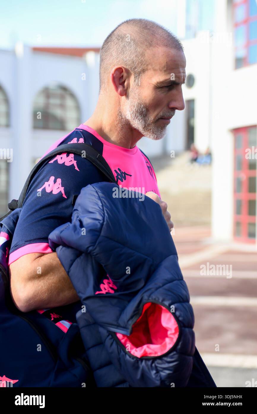 Paul Gustard of Stade Francais during the Top 14 match between Bordeaux ...