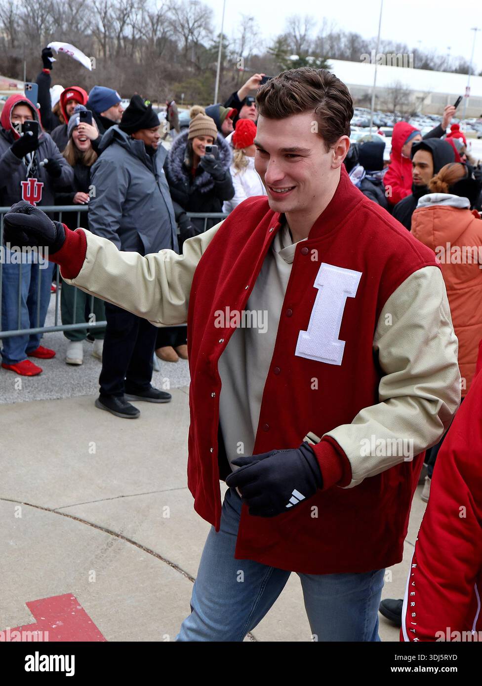 BLOOMINGTON, IN - JANUARY 24: Indiana Hoosiers quarterback Fernando ...