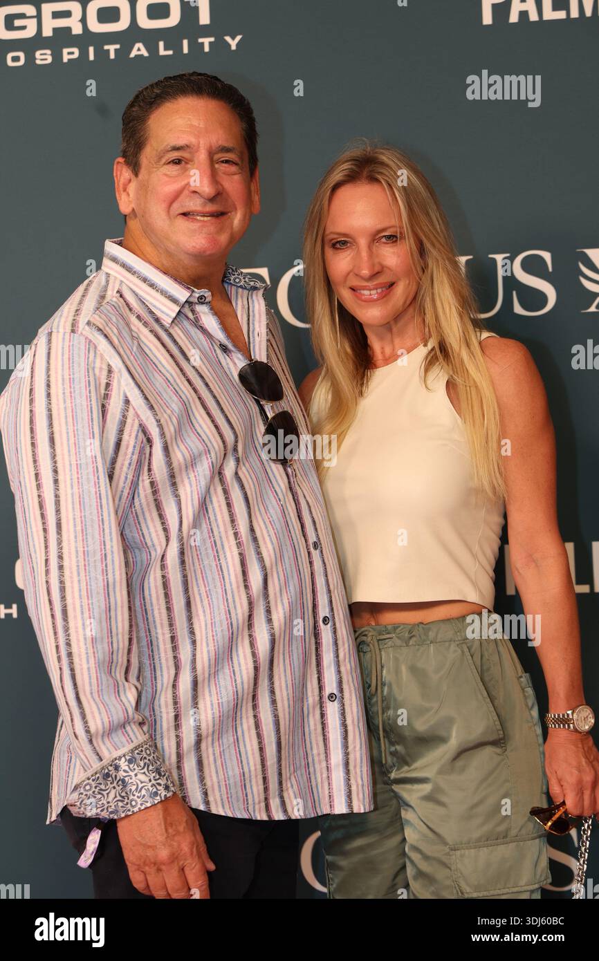 HALLANDALE, FLORIDA - JANUARY 24: Phil Goldfarb and Merideth Bidner ...