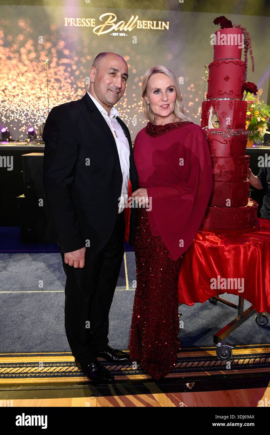 Arthur Abraham und Anja Petzold beim Presseball Berlin 2026 im JW ...