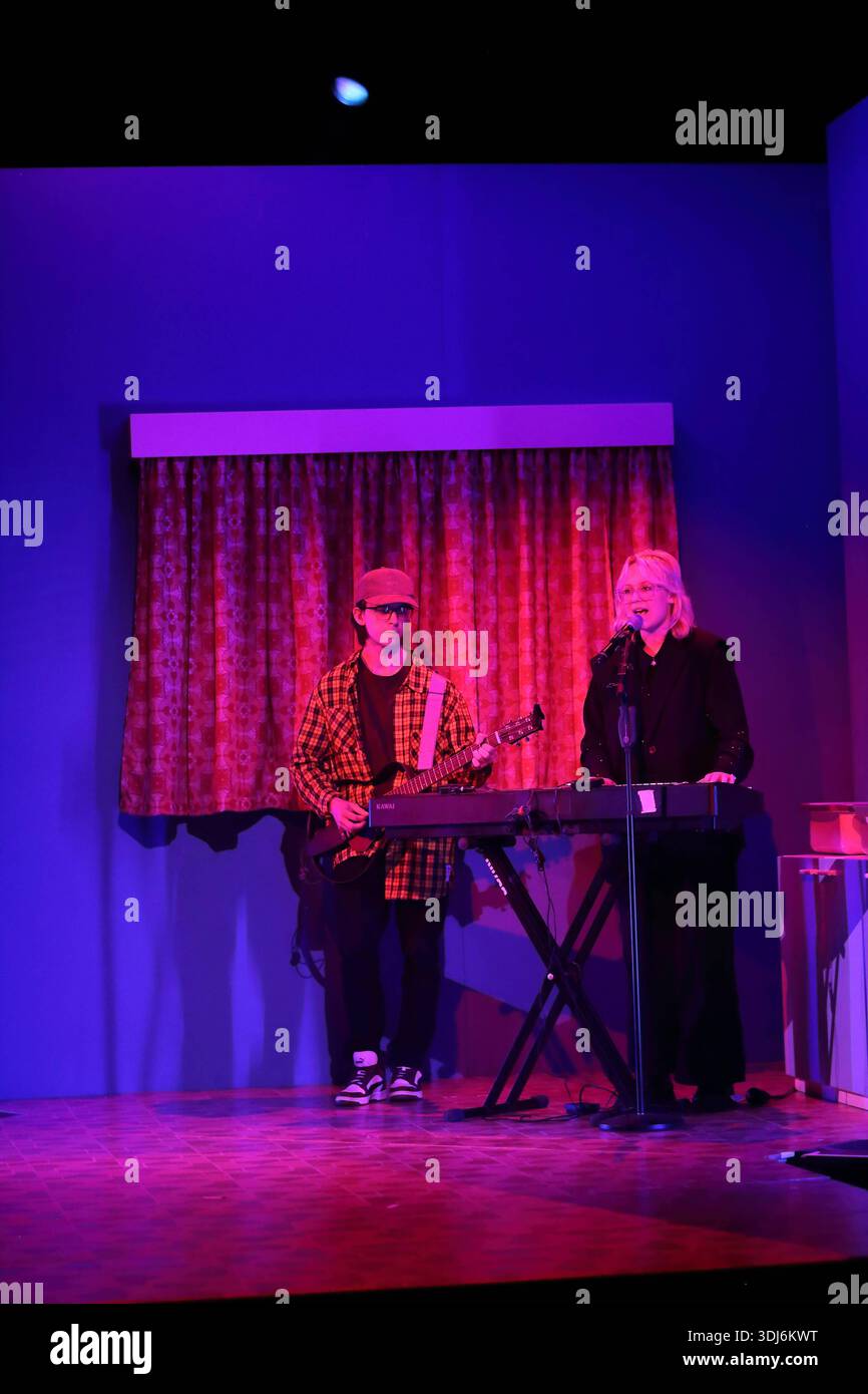 Diana Loginowa alias Naoko und Alexander Orlow von der Band Stoptime ...