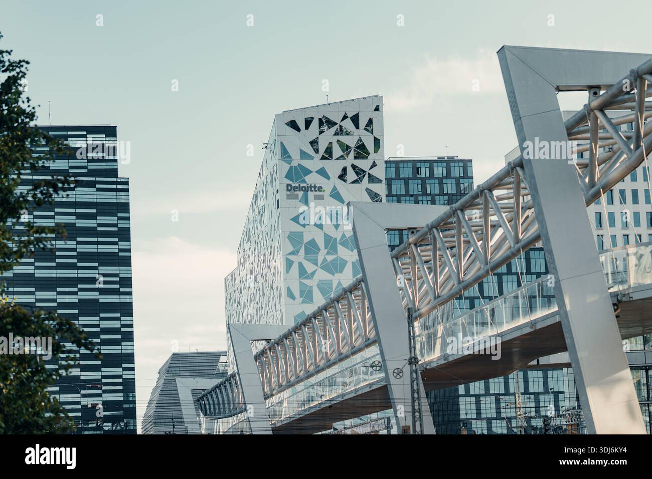 Deloitte hi-res stock photography and images - Alamy