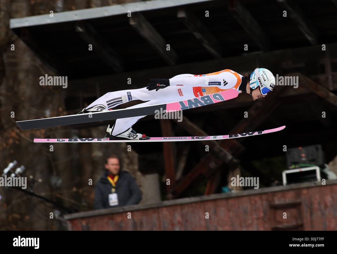 Start johann andre nor in flight hi-res stock photography and images ...