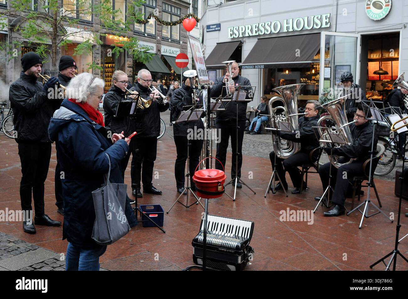 Copenhagen /Denmark/ 21.December 2019/ Salvation army singing christmas ...