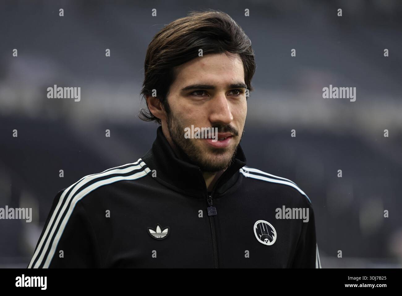 Sandro Tonali of Newcastle Untied arrives during the Premier League ...