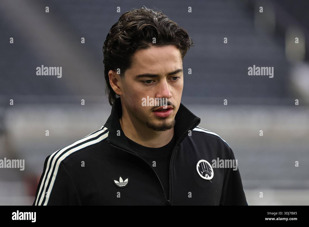Leo Shahar of Newcastle Untied arrives during the Premier League match ...