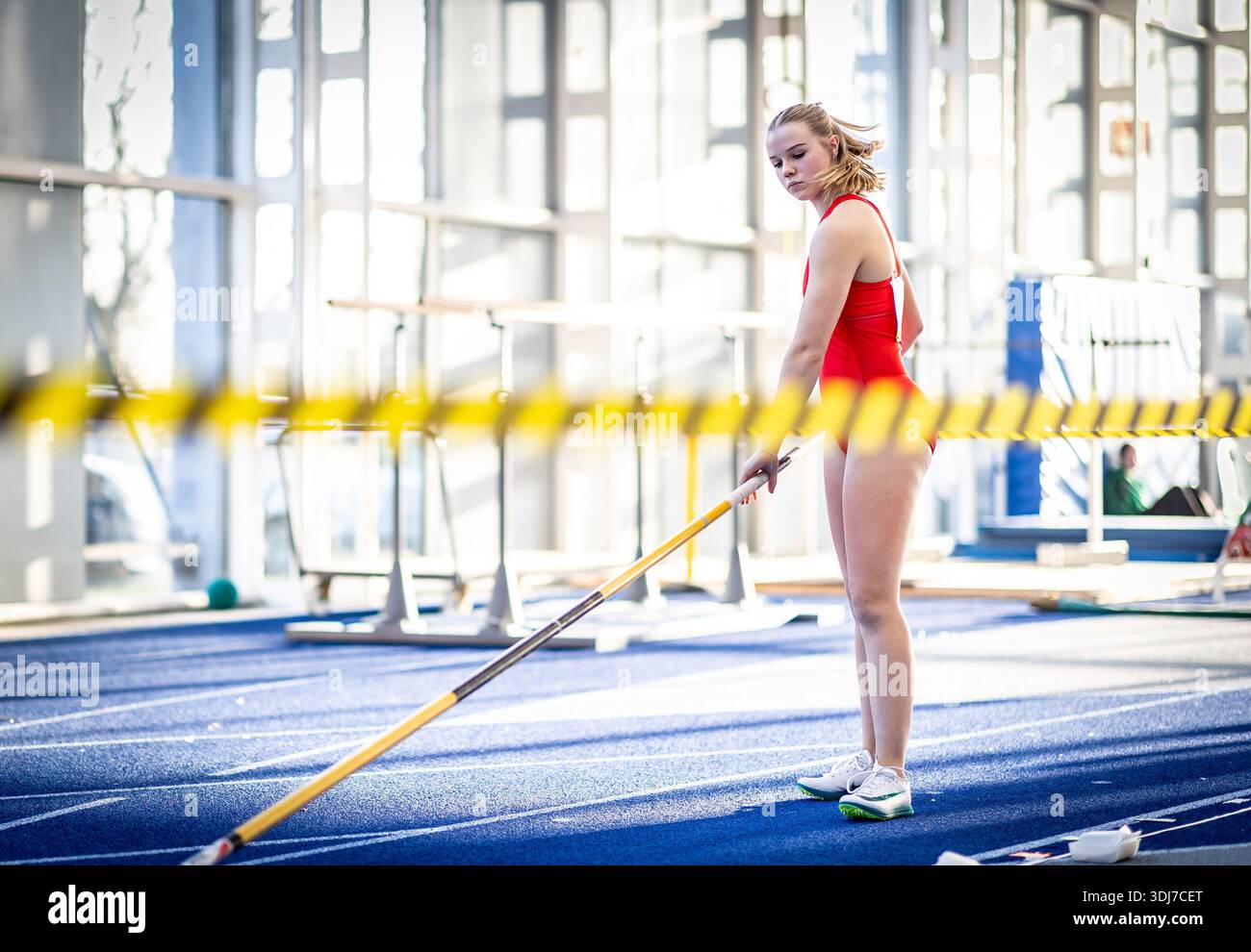 Lana Knight (TSV Bayer 04 Leverkusen) in pole vault; Hessian Indoor ...