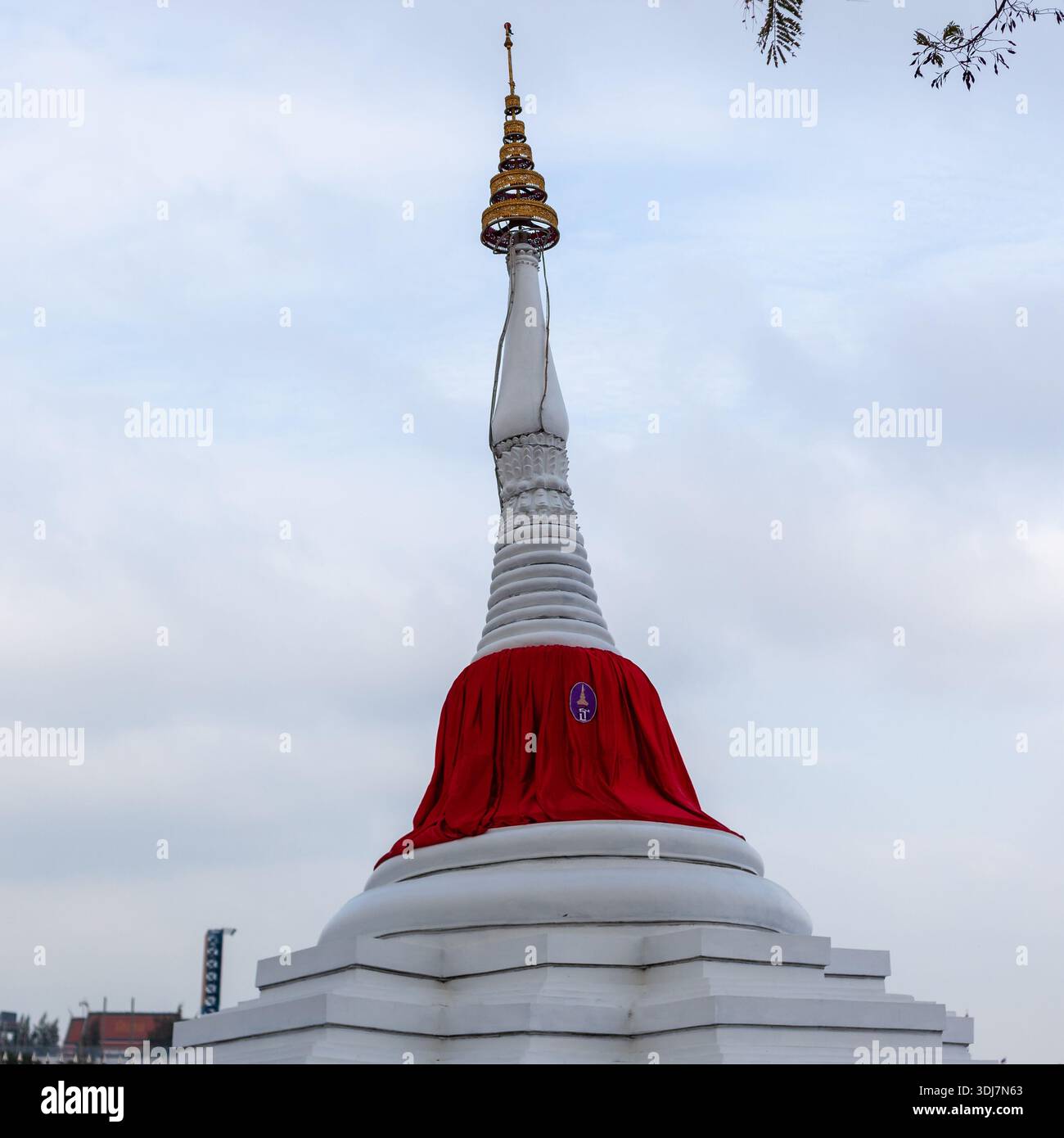 Phra chedi mu tao hi-res stock photography and images - Alamy