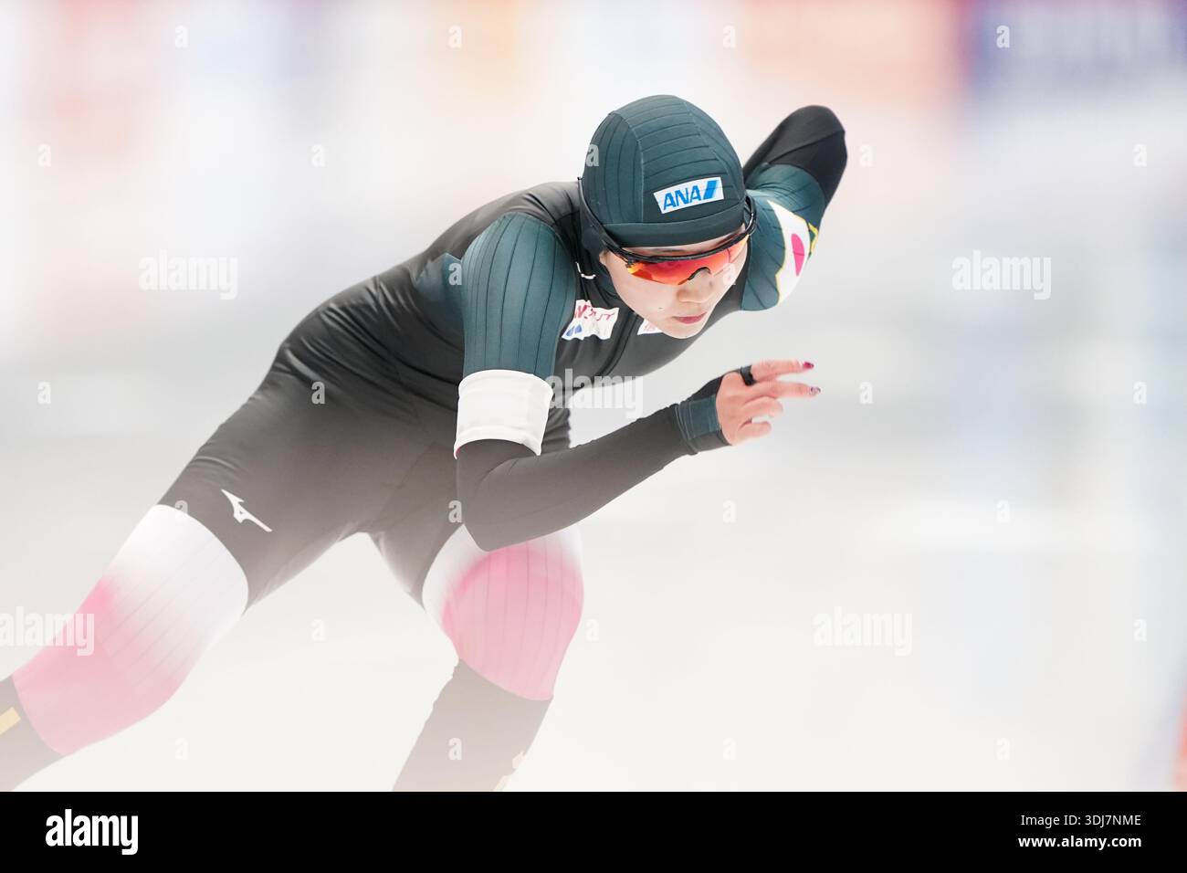 INZELL, GERMANY - JANUARY 25: Kurumi Inagawa of Japan during the ISU ...