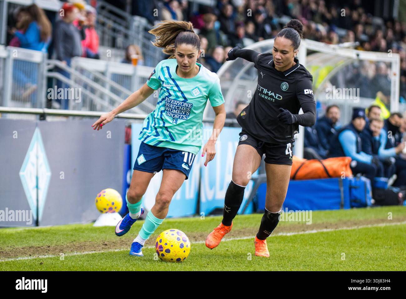 London, UK. 25th Jan, 2026. Danielle van de Donk (10 London City ...