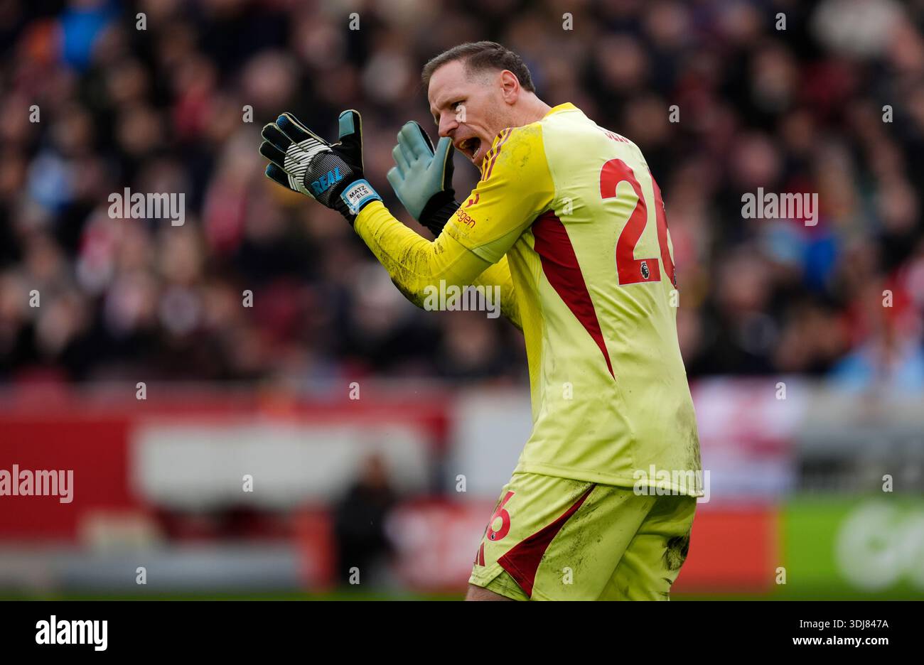 Nottingham Forest goalkeeper Matz Sels during the Premier League match ...