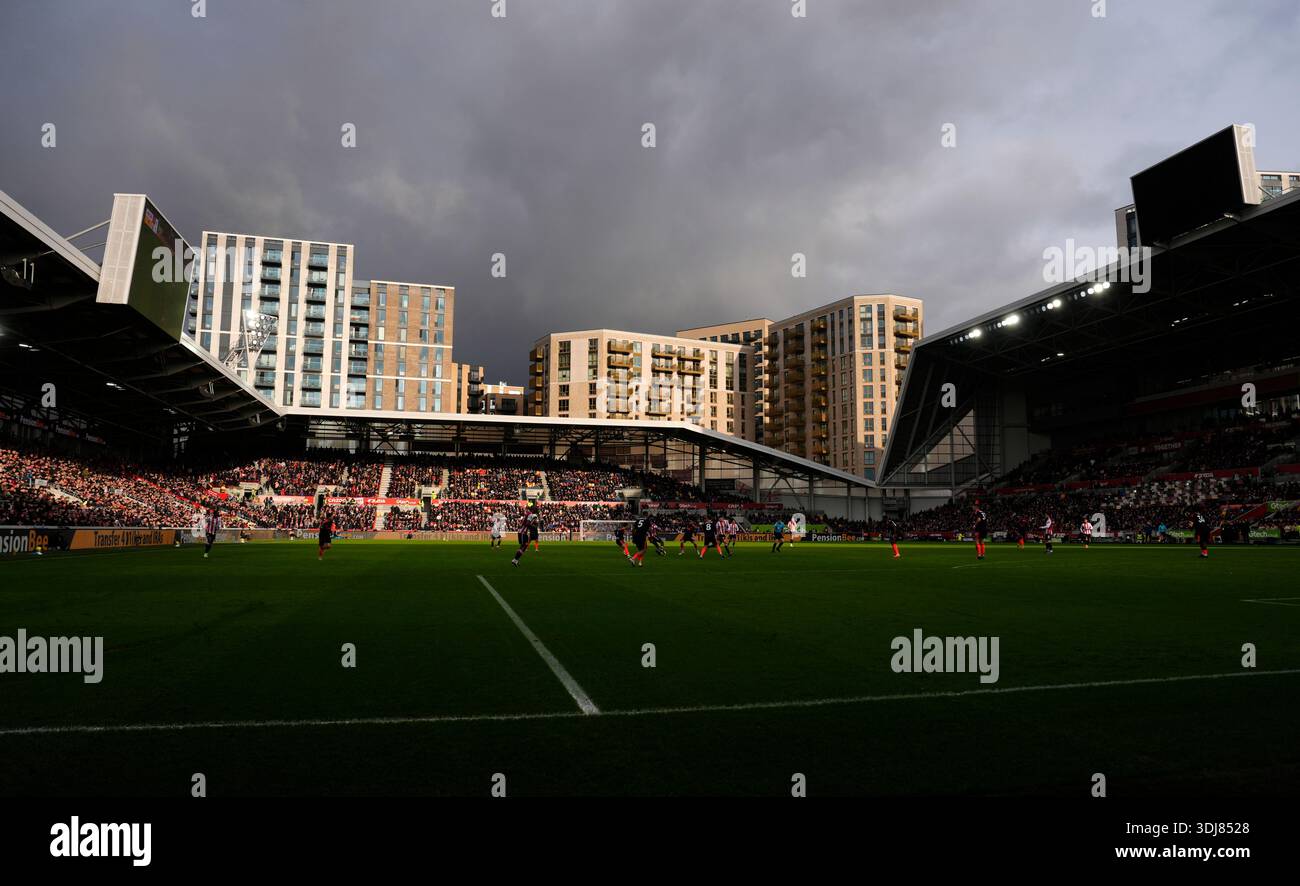 General view of the action during the Premier League match at the Gtech ...