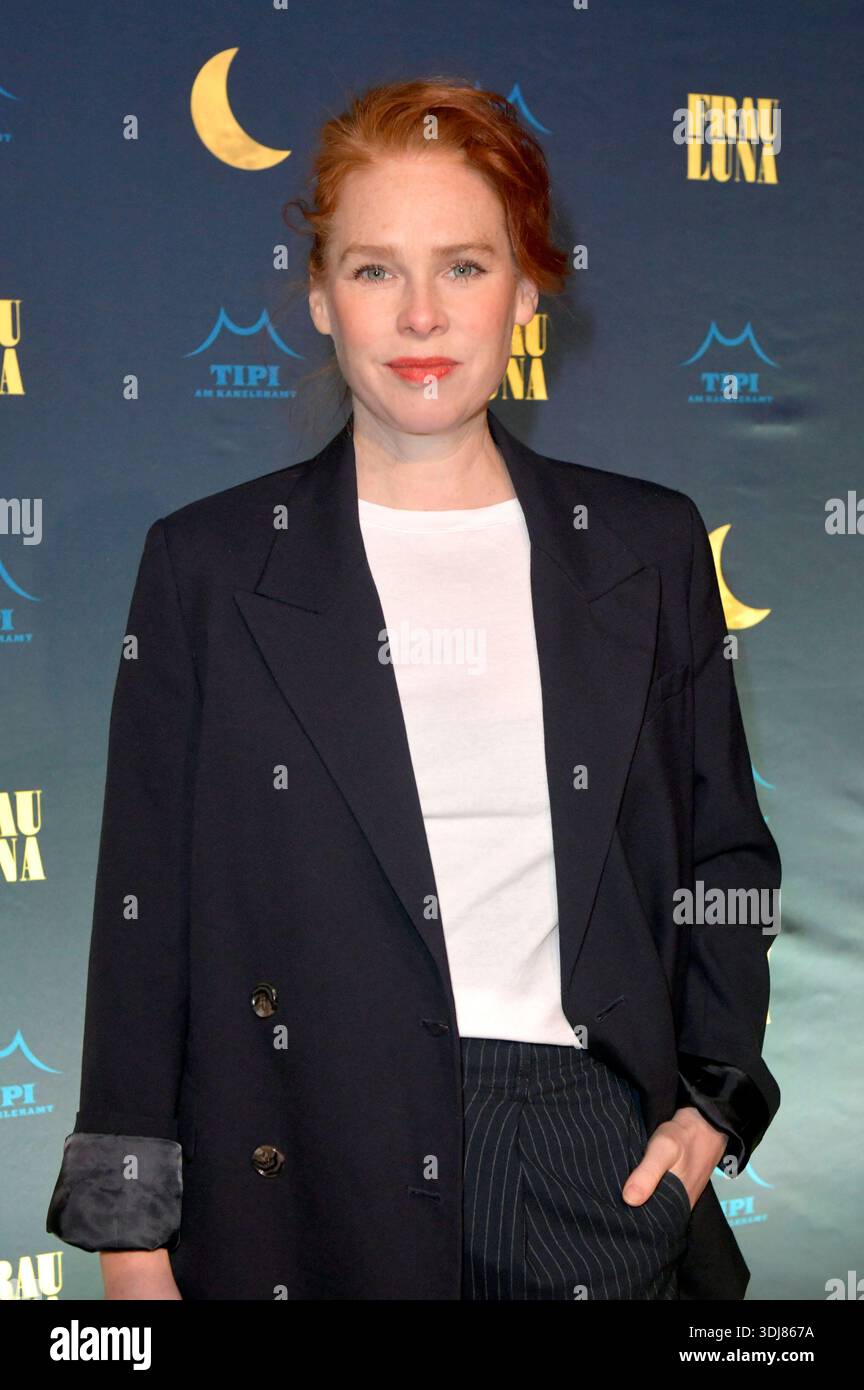 Henny Reents bei der Premiere der Operette Frau Luna im Tipi am ...