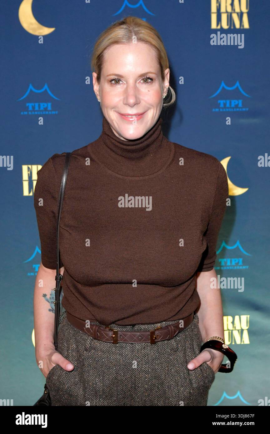 Anika Decker bei der Premiere der Operette Frau Luna im Tipi am ...