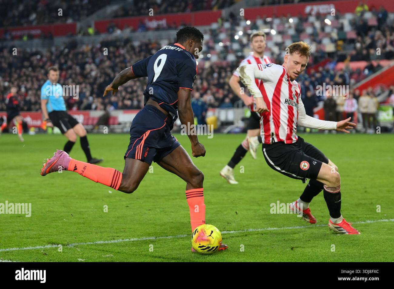 Taiwo Awoniyi of Nottingham Forest lines up a shot at goal during the ...