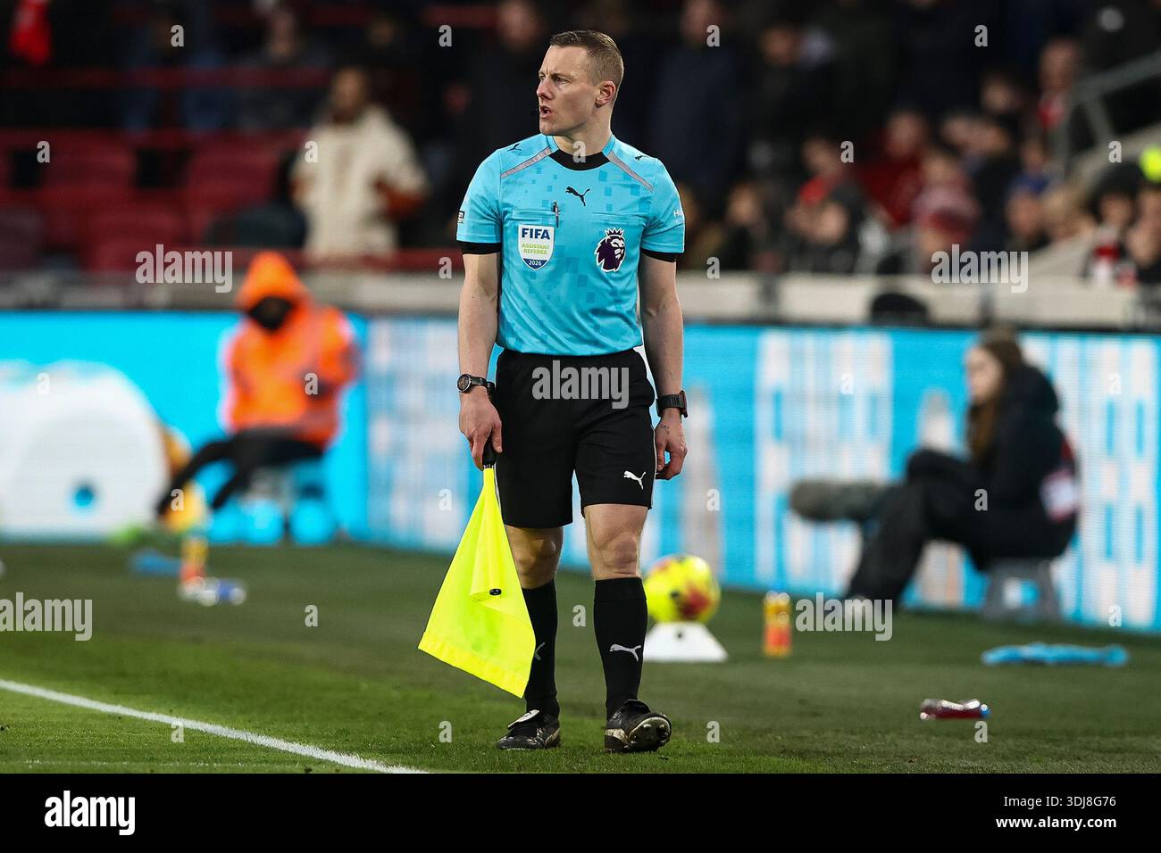 Assistant referee Wade Smith during the Brentford v Nottingham Forest ...