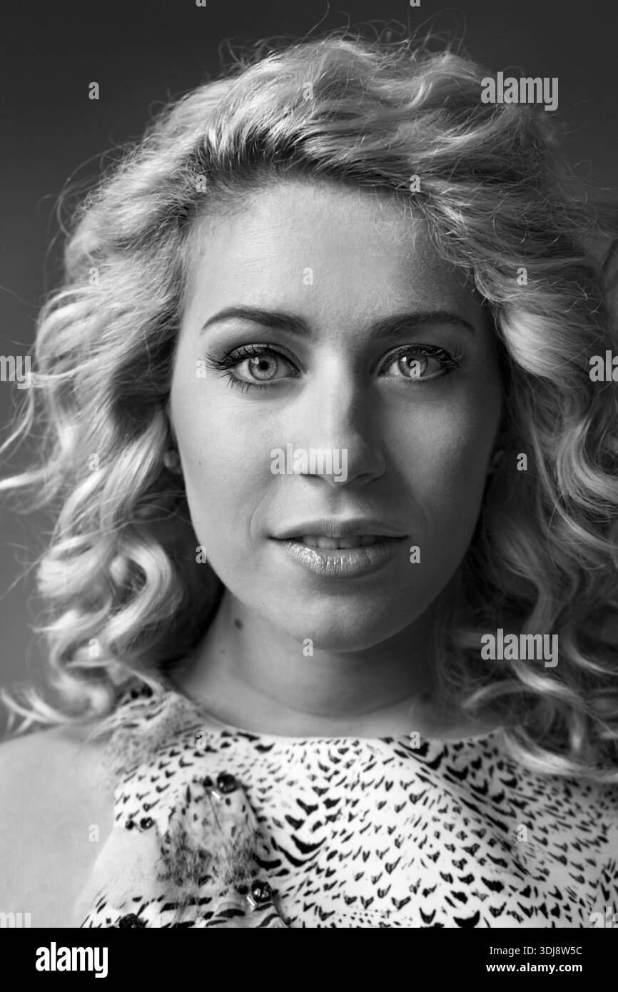 LUMENPHOTO.NL - NEDERLAND - Lisa Vol is een Nederlands zangeres, ze ...