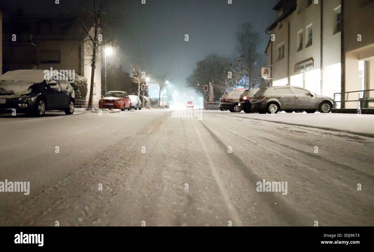 Schnee in Bayern , Umwetter , Glatt , Winter in Wendelstein , Bayern ...