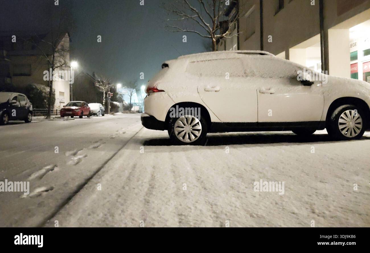 Schnee in Bayern , Umwetter , Glatt , Winter in Wendelstein , Bayern ...