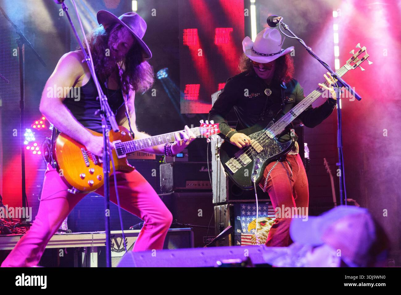 Vern Daysel and Nico G. Swarley perform with Vern Daysel & The Burning ...