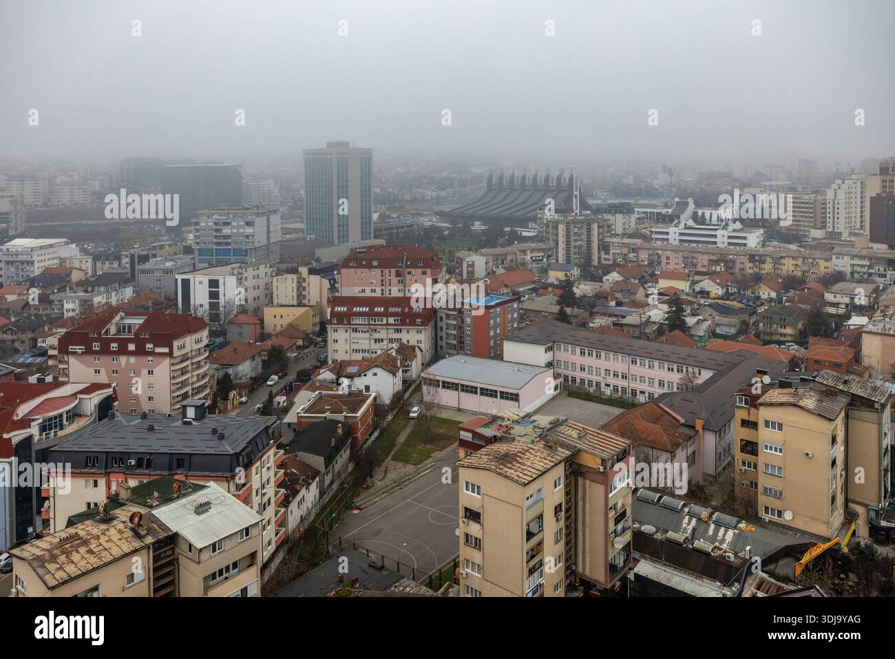Urban haze atmosphere hi-res stock photography and images - Alamy