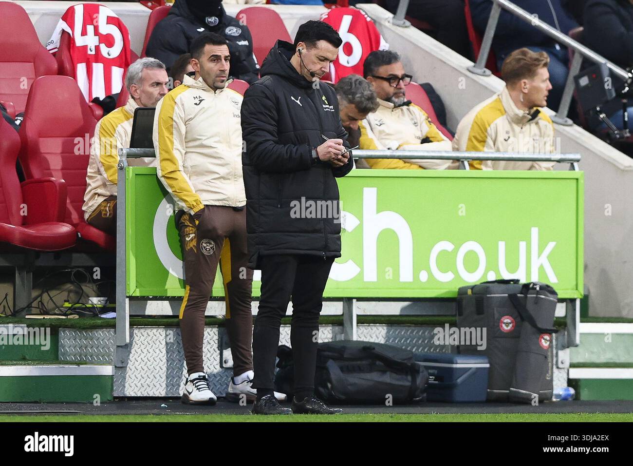 Fourth official Dean Whitestone during the Brentford v Nottingham ...