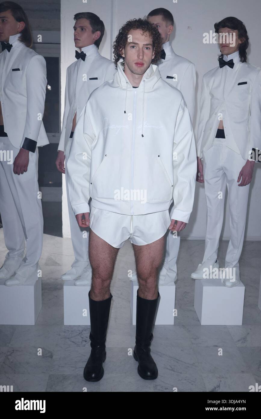 Robert Denburg Tenenbaum attends the Shayne Oliver "The Party Is Over ...