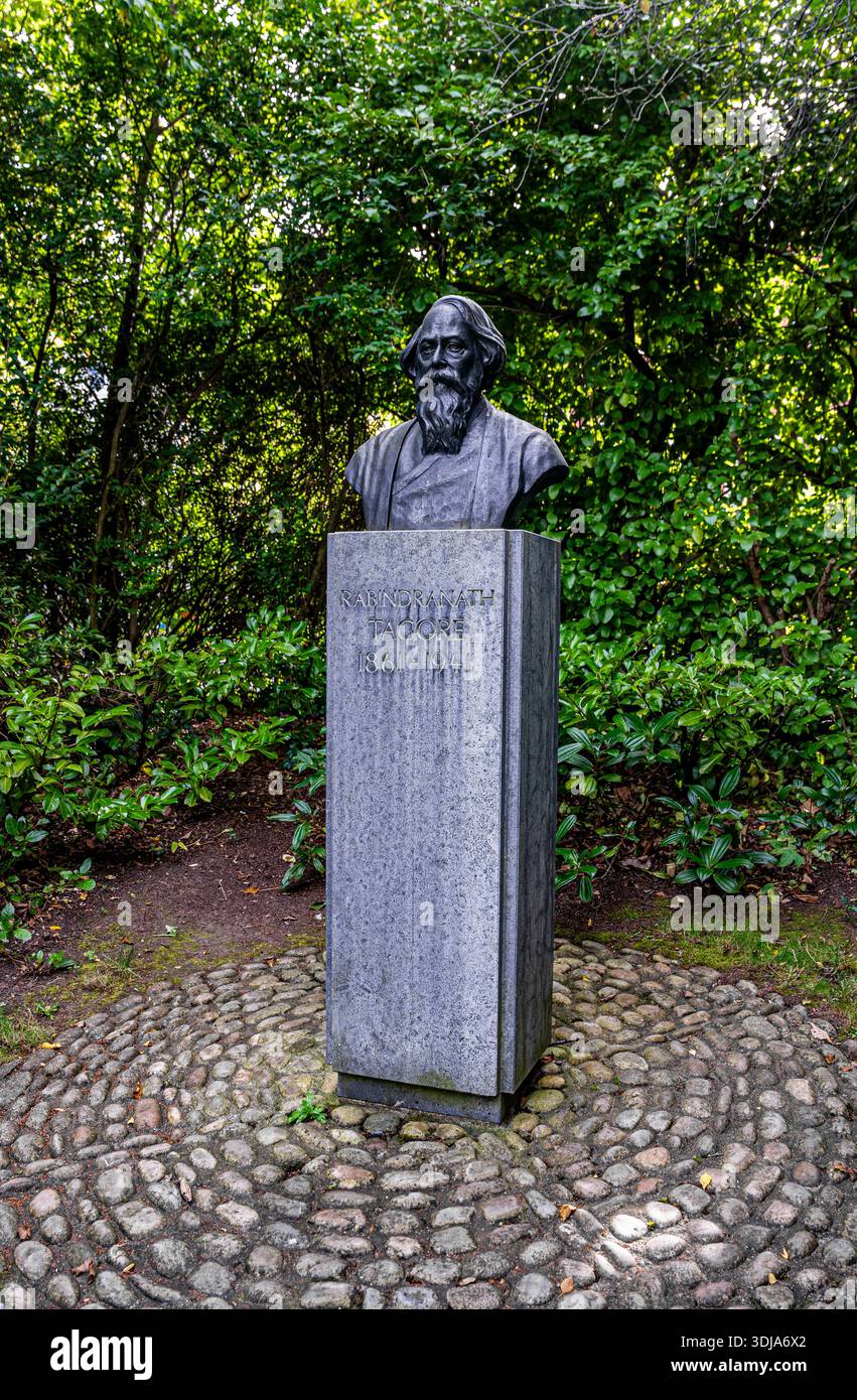 Bronze bust of Rabindranath Tagore, Indian poet and playwright in St ...