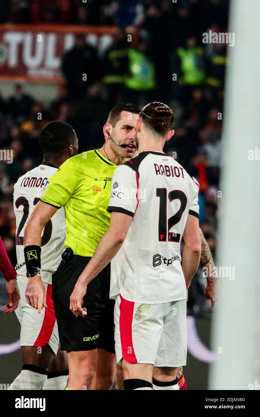 Andrea Colombo referee and Adrien Rabiot of AC Milan during AS Roma vs ...
