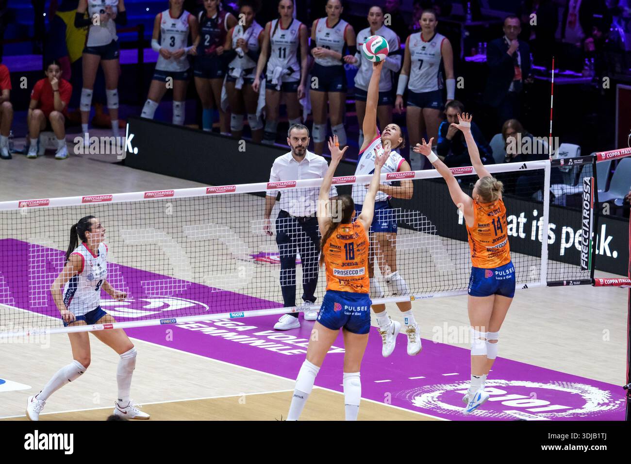 Avery Skinner seen in action during the Coppa Italia A1 Frecciarossa ...