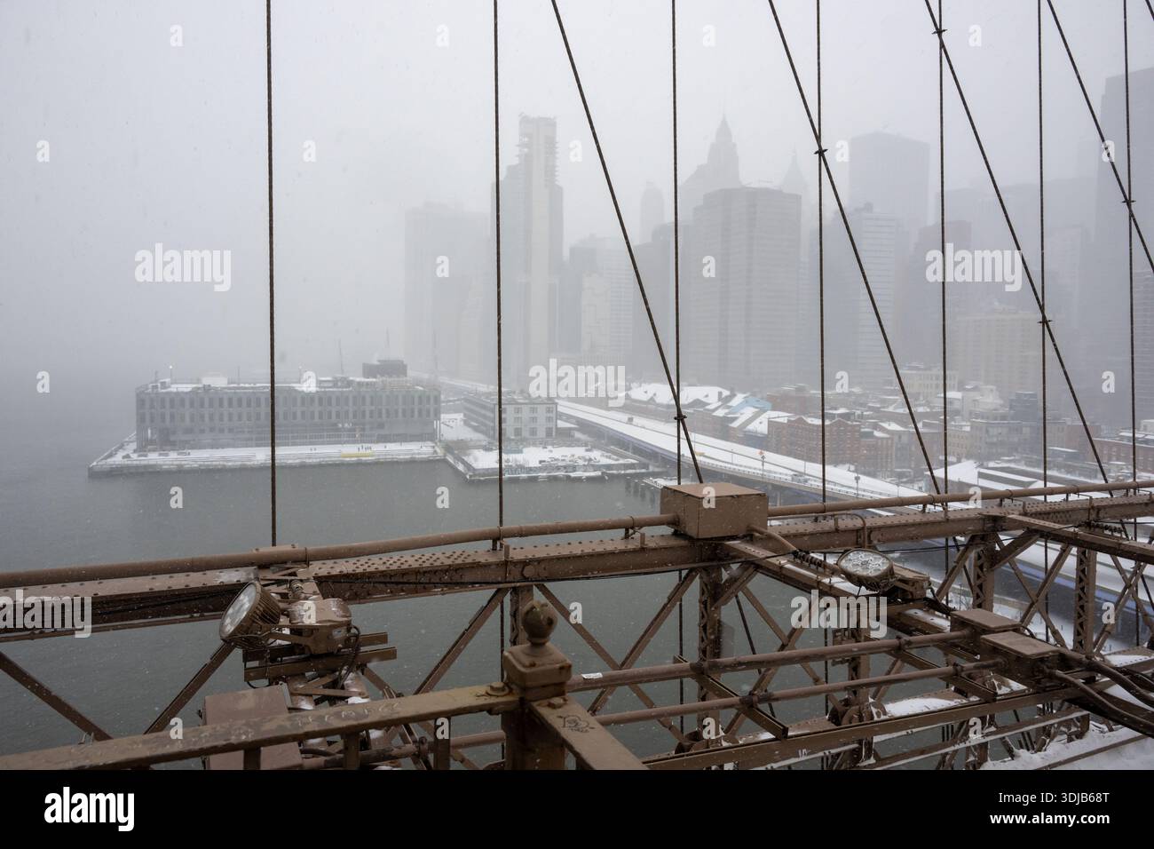 January 2026 north american winter storm hi-res stock photography and ...