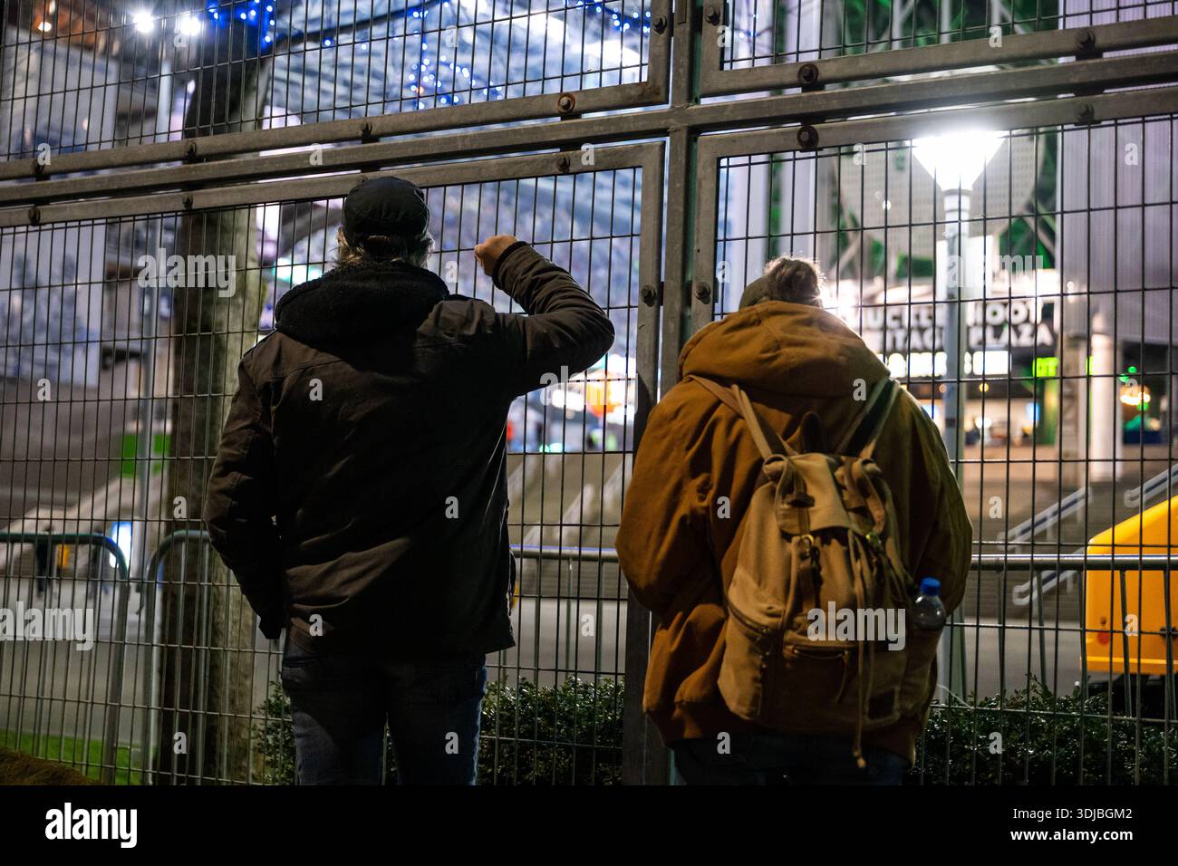 Seattle, USA. 25th Jan 2026. Die hard fans without tickets outside ...