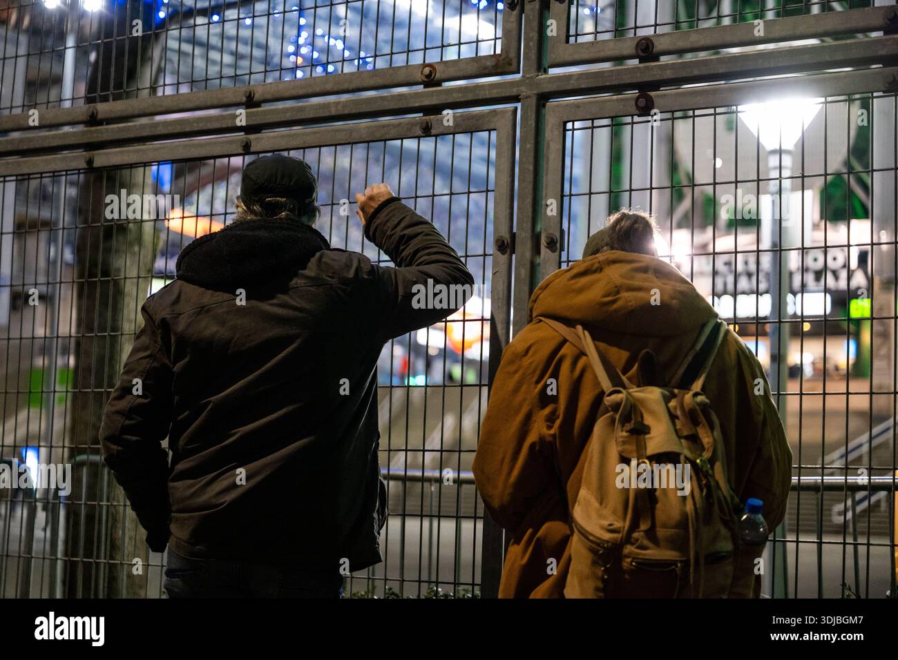 Seattle, USA. 25th Jan 2026. Die hard fans without tickets outside ...