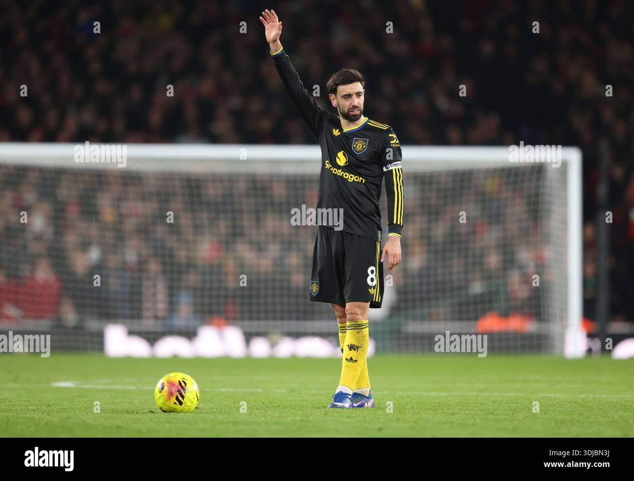 London, UK. 25th Jan, 2026. Bruno Fernandes (MU) prepares to take a ...
