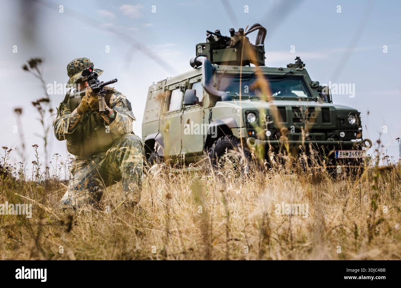 Österreichisches Bundesheer, Aufklärungsbatallion 4, Husar, Iveco LMV ...
