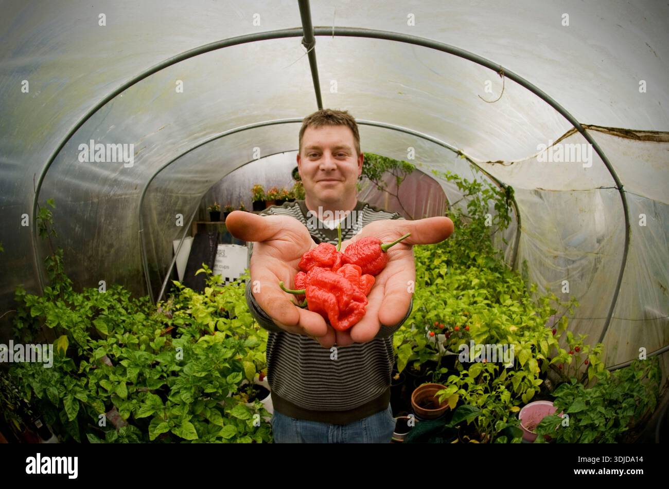 Nick & Zoe Wood with their 'Infinity Pepper' - officially the world's ...