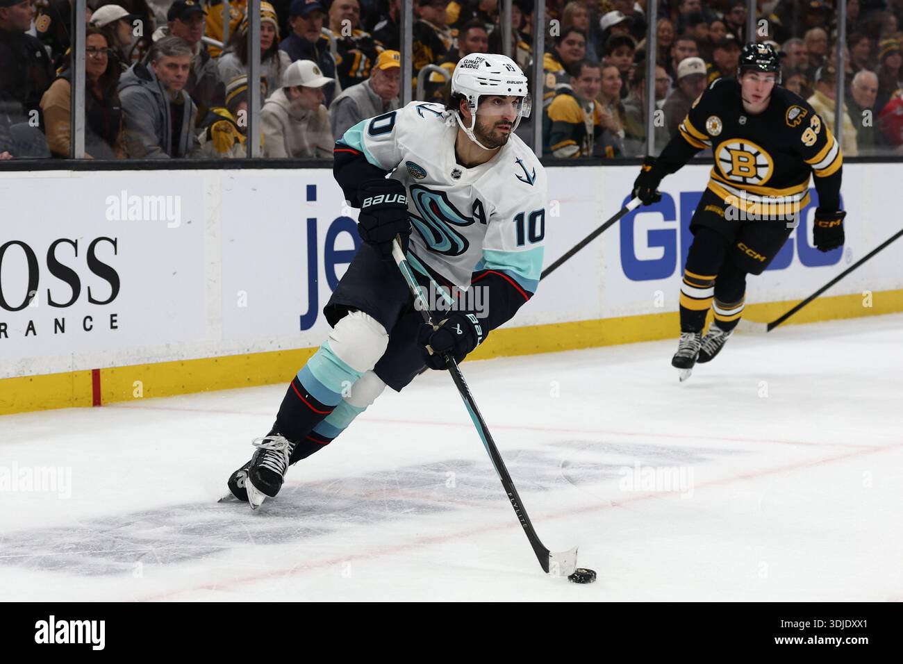 Seattle Kraken's Matty Beniers during an NHL hockey game against the ...