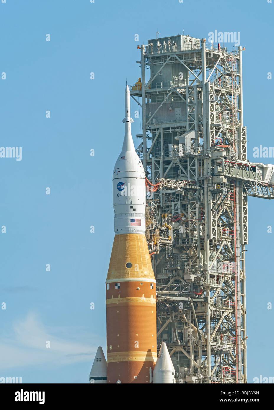 January 17 2026 close hi-res stock photography and images - Alamy