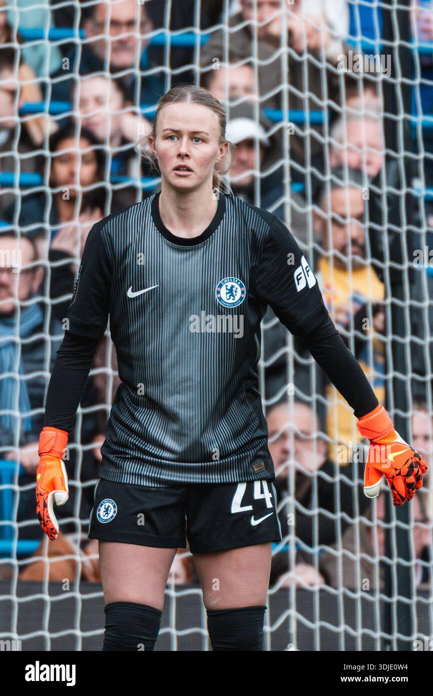 during the Barclays FA Women's Super League match between Chelsea and ...