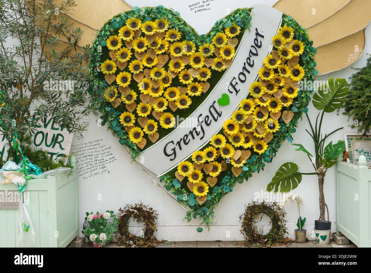 Grenfell Tower January 26th 2026.Work continues to dismantle Grenfell ...