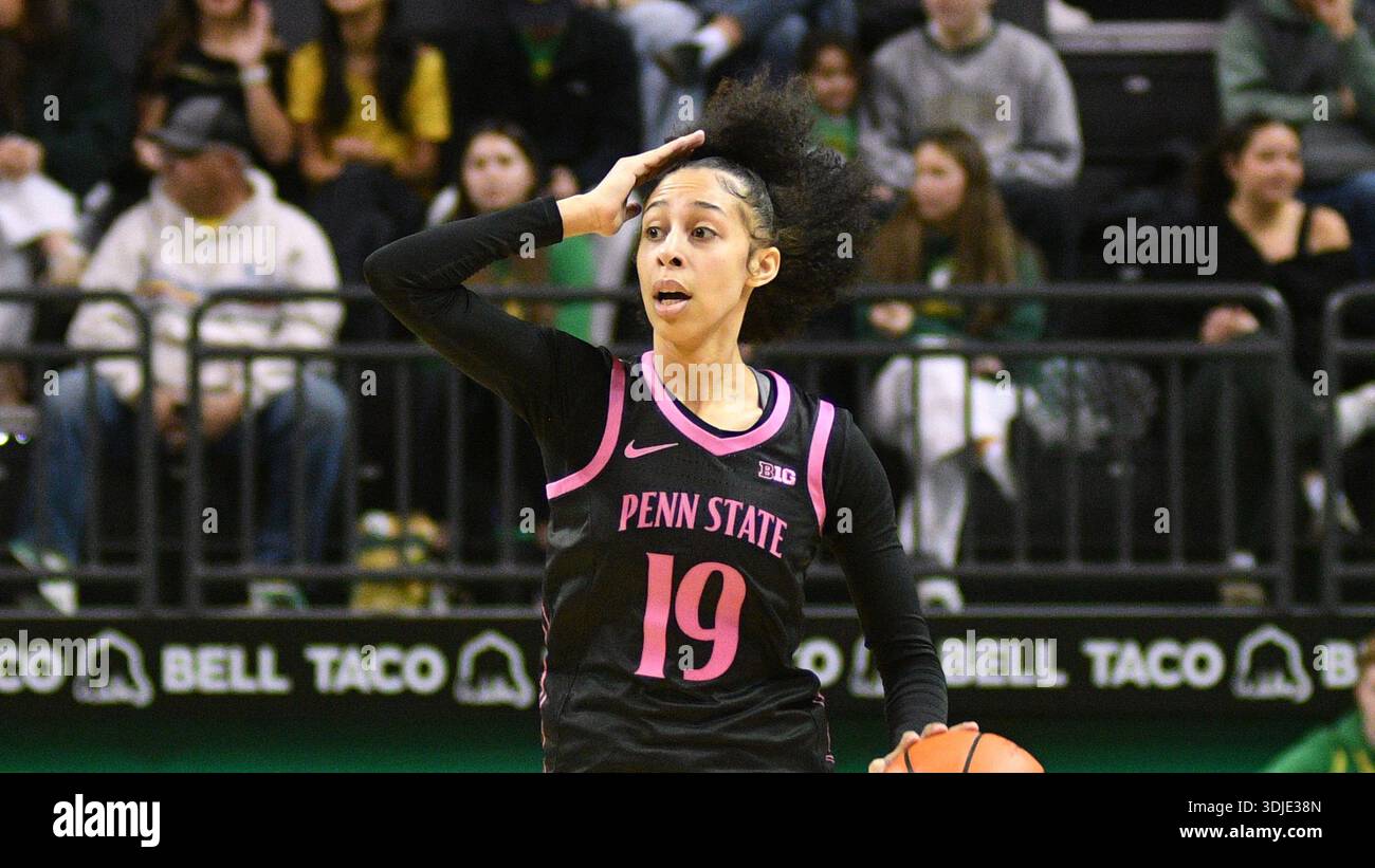 Penn State guard Tea Cleante (19) directs her offense against Oregon ...
