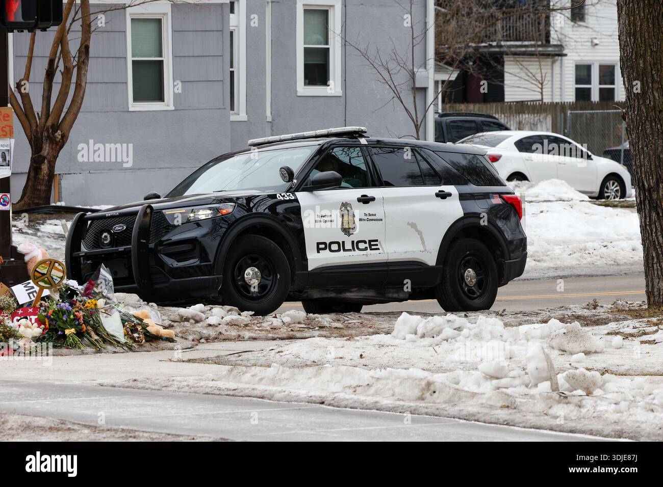 Minneapolis, MN, USA. 15th Jan, 2026. A Minneapolis Police squad car ...