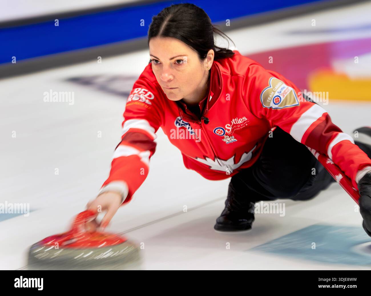 Kerri Einarson, d'Équipe Canada, au Tournoi des coeurs Scotties le 25 ...