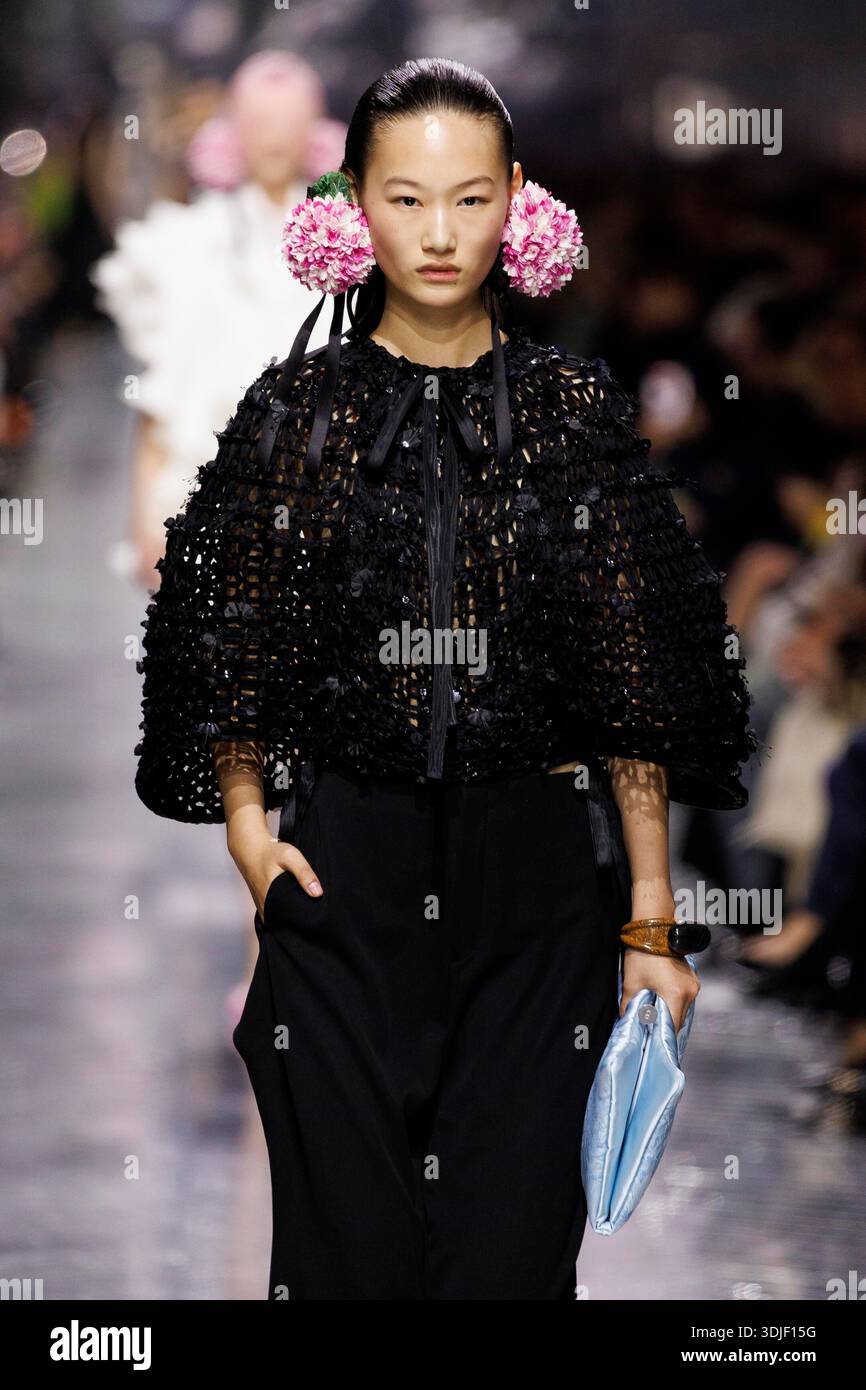 CHRISTIAN DIOR Haute Couture Spring/Summer 2026 Runway during Paris ...