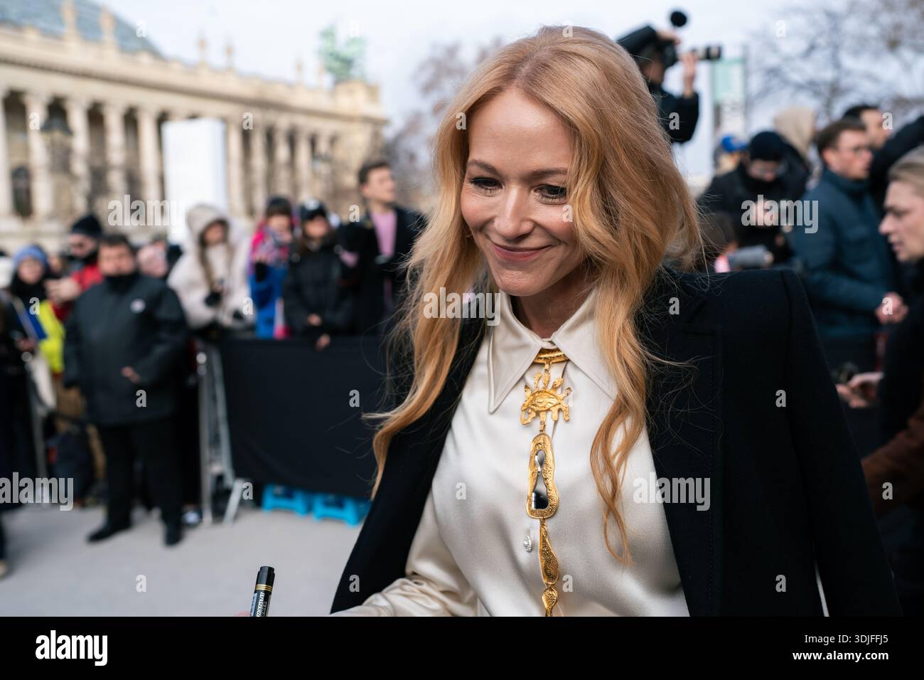 Paris, France. 26th Jan, 2026. Jewel attends the Schiaparelli Haute ...