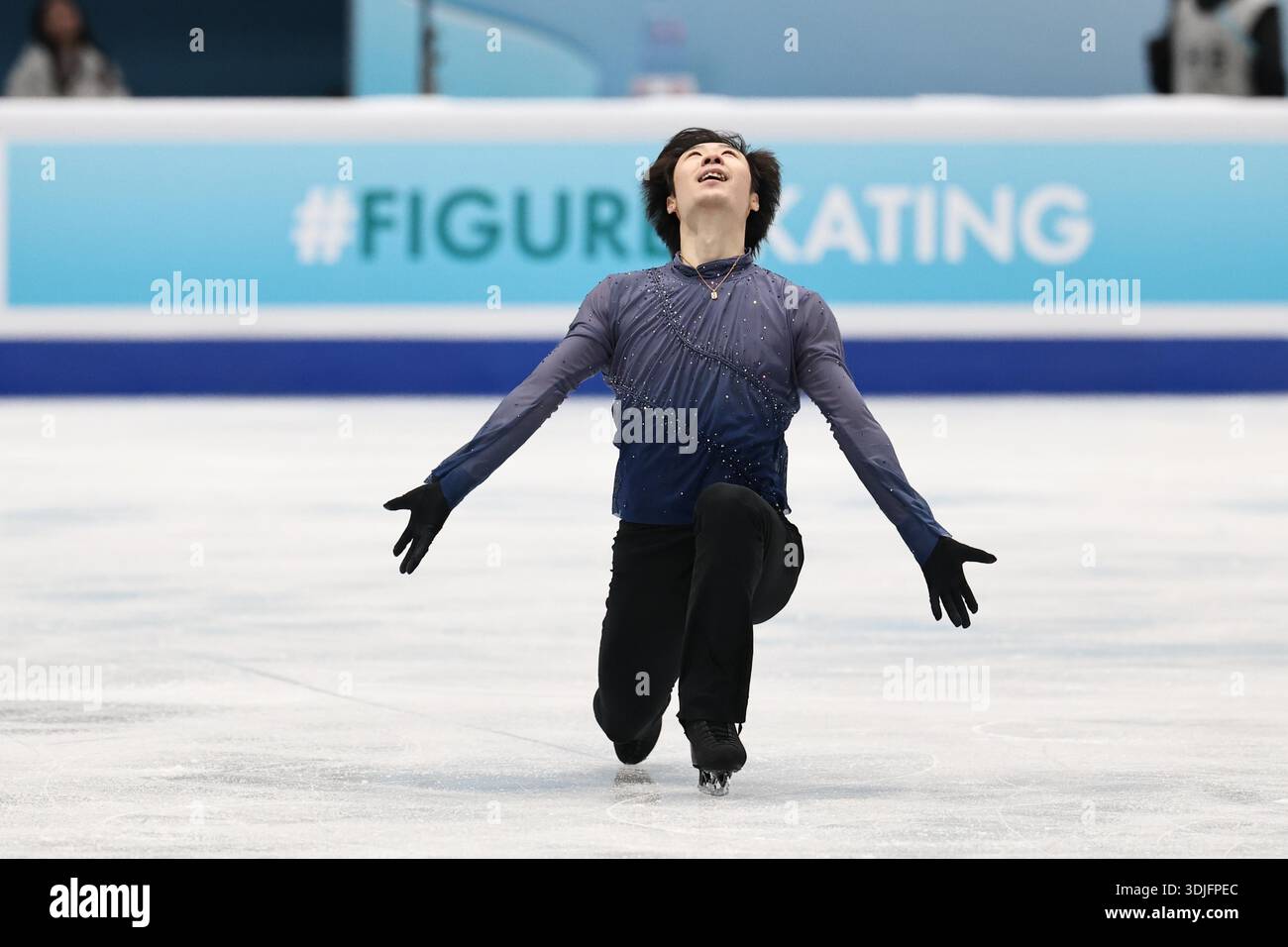 **CHINESE MAINLAND, HONG KONG, MACAU AND TAIWAN OUT**Chinese figure ...