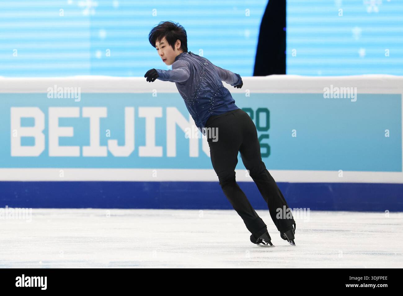 **CHINESE MAINLAND, HONG KONG, MACAU AND TAIWAN OUT**Chinese figure ...